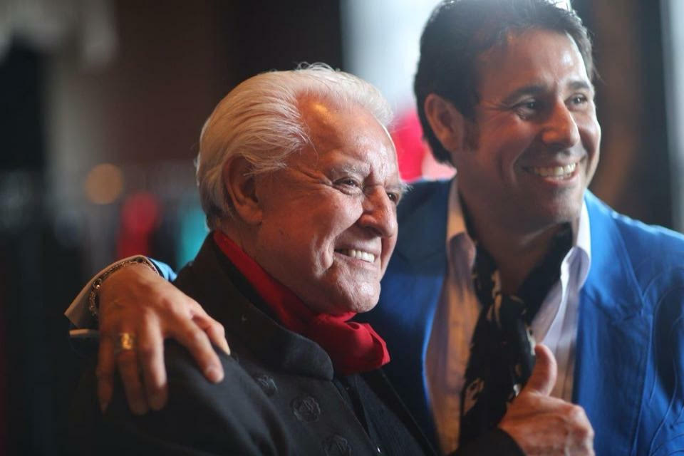 Wear It Out by Manny – Wear It Out by Manny